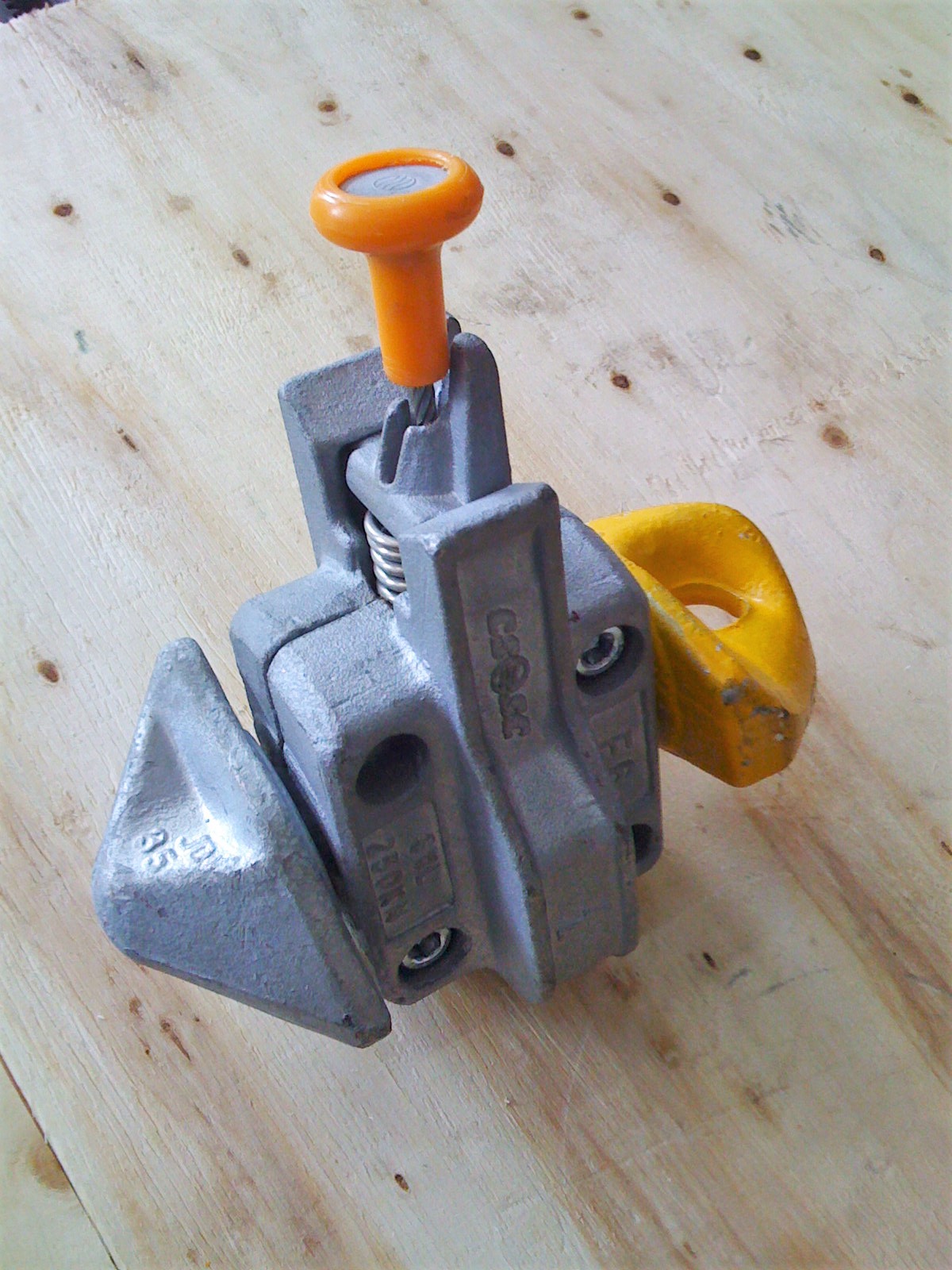 Tiedown Straps and Cargo Control Products TTech America, Inc.